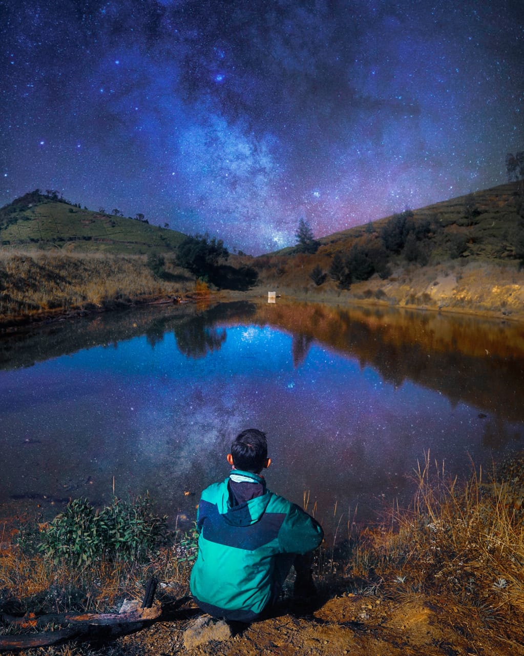 Merasakan Sensasi Kawah Putih dari Puncak Sunan Ibu - Travelidh